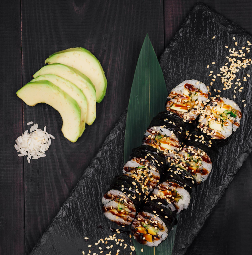 Sushi com cebola palha: saiba como combinar - Adko